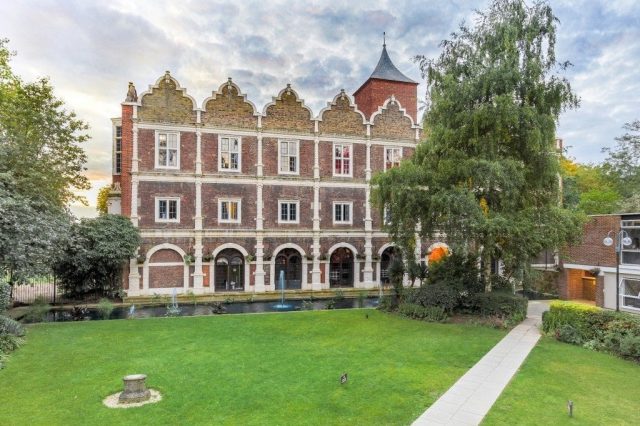 12 of the Best Hostels in London