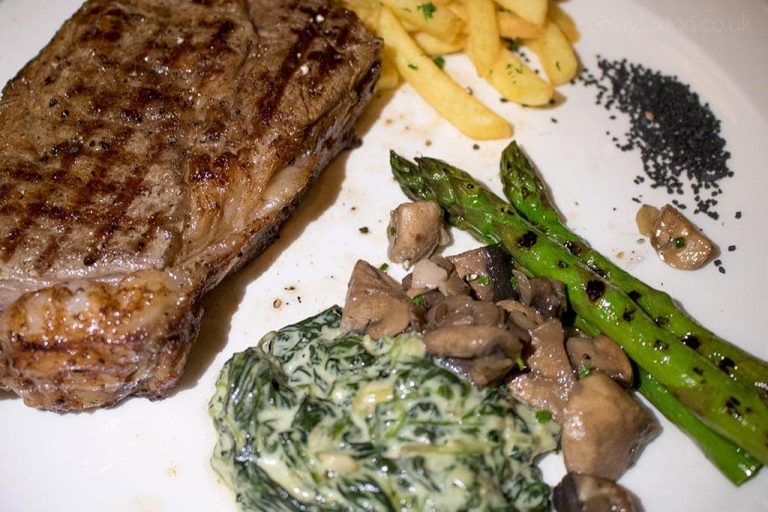 Regal Princess Dining and Restaurant Guide (and Food Review)