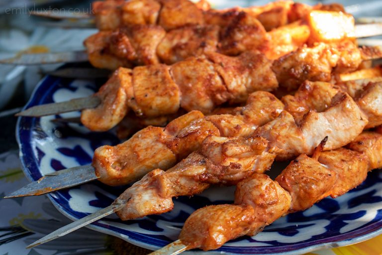 Uzbekistan Food Guide: 16+ Uzbek Dishes You Must Try