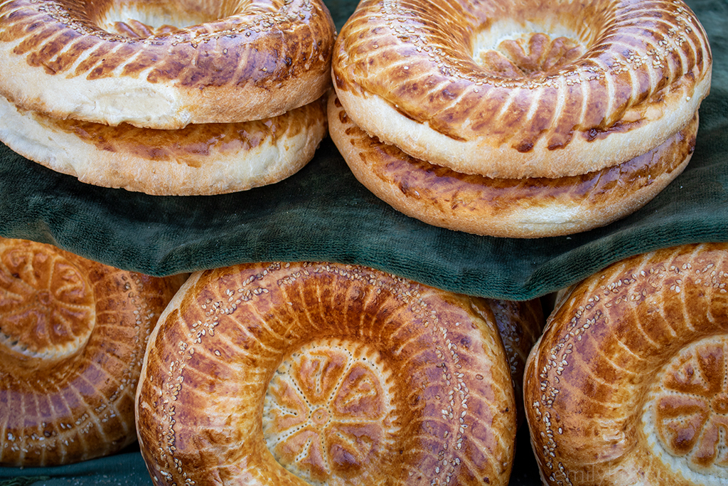 Uzbekistan Food Guide: 16+ Uzbek Dishes You Must Try