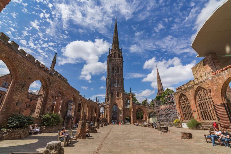 26 Best Places to Visit in the Midlands, England