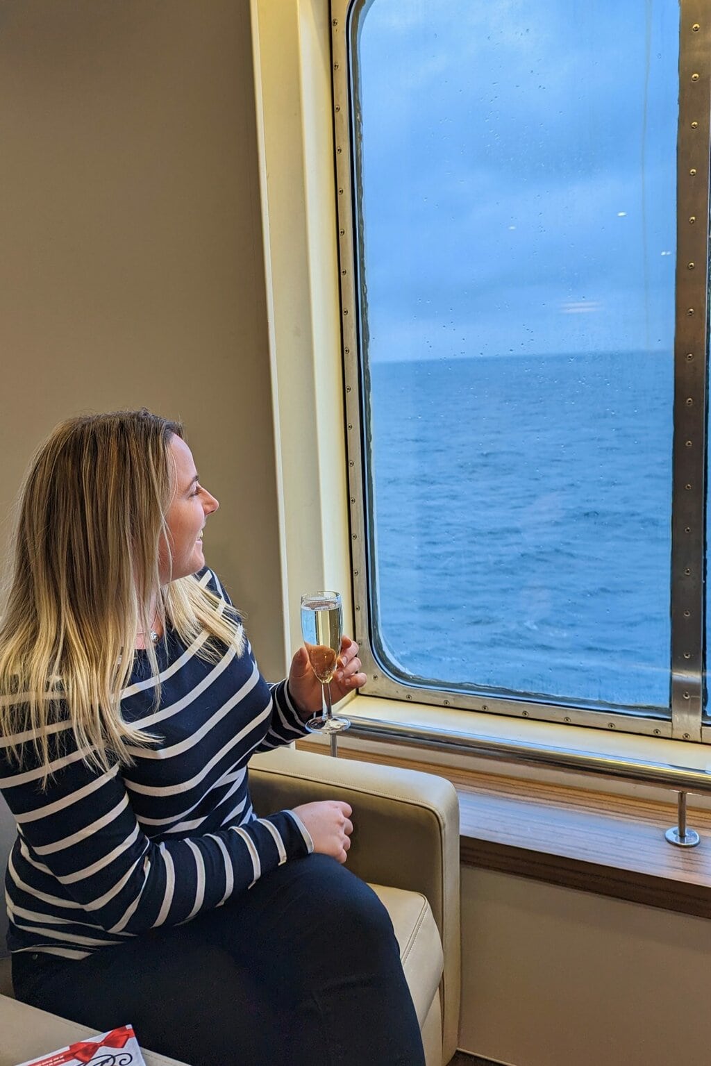 Is it Worth Upgrading to the DFDS Premium Lounge?